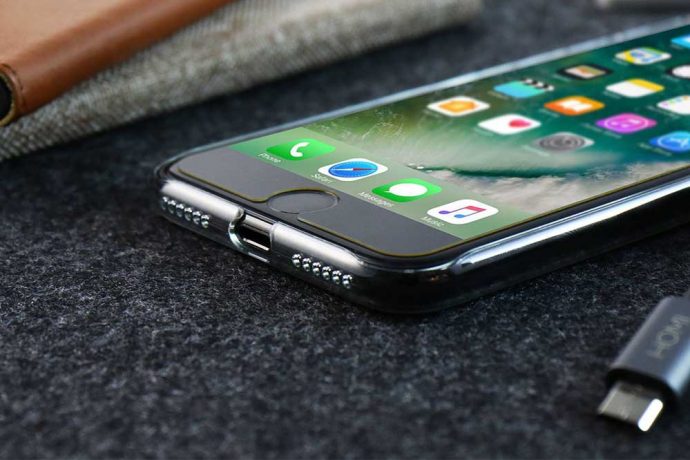 Blue Light Skin Damage: Your Phone Can Silently Age Your Skin
