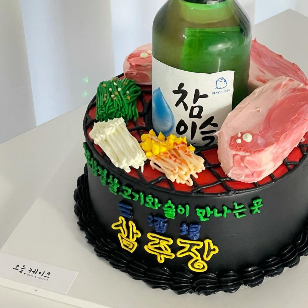These Soju Bottle Cakes Come With K-BBQ “Meat” For Your Cravings