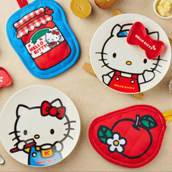 These Hello Kitty Kitchenware Include Plates & Aprons For A Sanrio Home