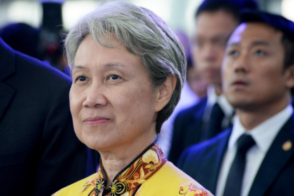 Ho Ching Facts Like How She First Met PM Lee & No Plans Of Retiring Yet