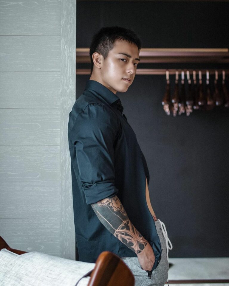 Titus Low Facts Like Singapore's Most Subscribed Male OnlyFans Creator