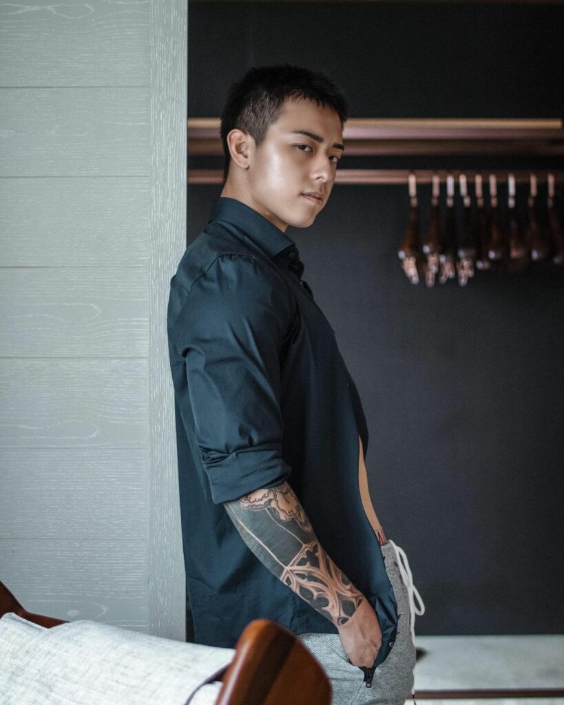 Titus Low Facts Like Singapore's Most Subscribed Male OnlyFans Creator