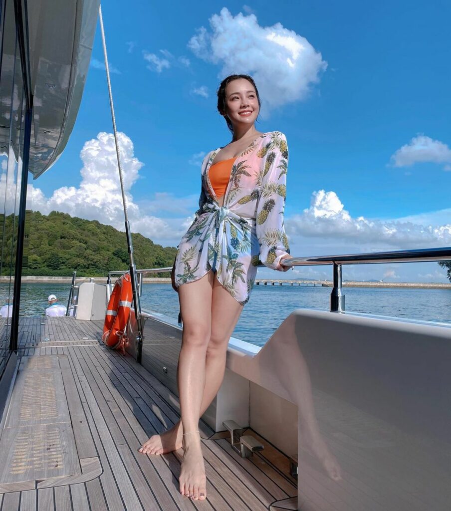 Apple Chan Facts Like Acting As Lieutenant Roxanne In Ah Girls Go Army