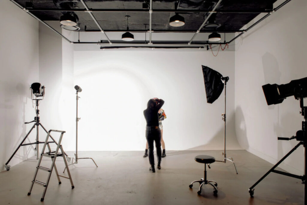 Body Profile Studio Has Korean-Style Editing And Many Concept Options