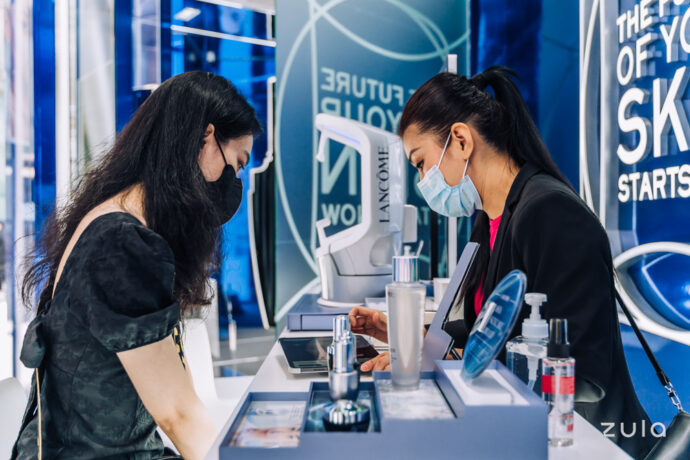 Lancôme's Beauty Tech Flagship Has Free Samples & Photo Ops
