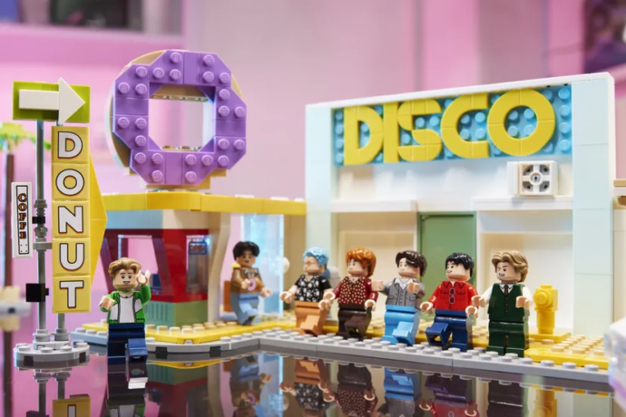 BTS Dynamite Lego Set Is Inspired By MV Scenes & Has Freebies