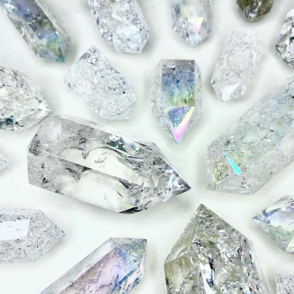 An In-Depth Guide To Crystals – 30 Types & Their Meanings