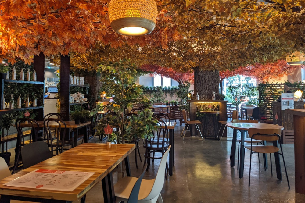 10 First Date Cafes & Restaurants In Singapore