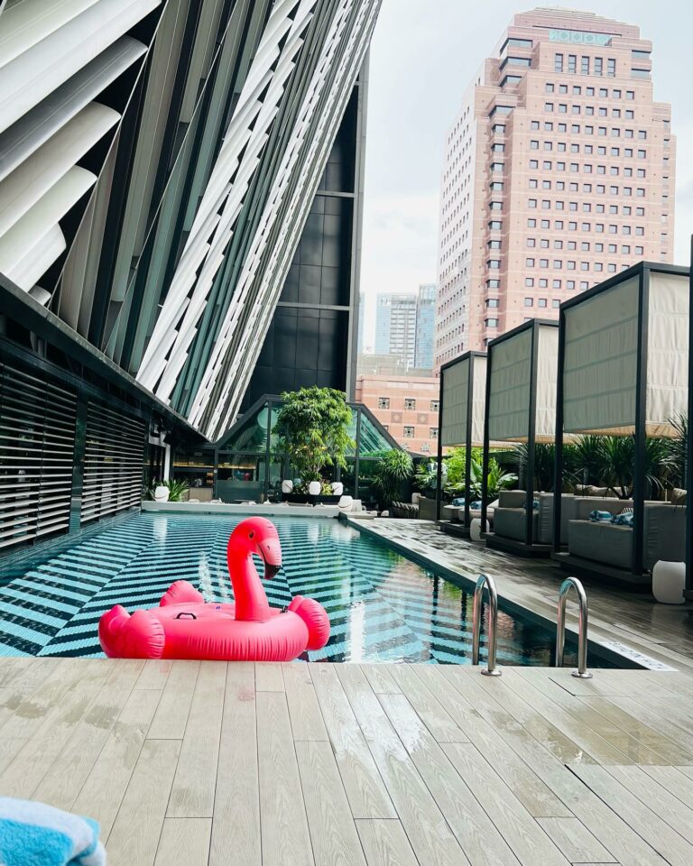 Hotel Bars In Singapore For A Date After Work Or On Weekends