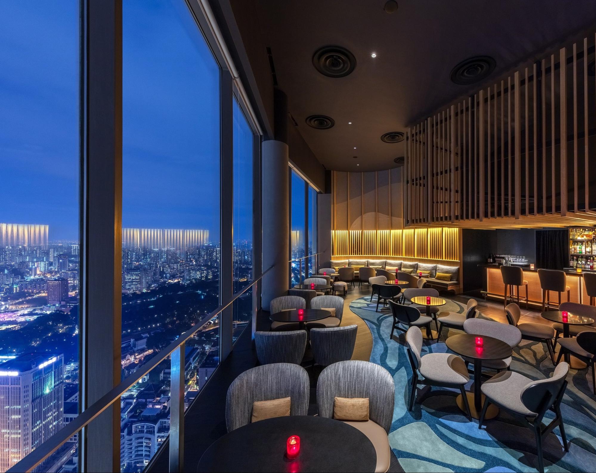 Hotel Bars In Singapore For A Date After Work Or On Weekends