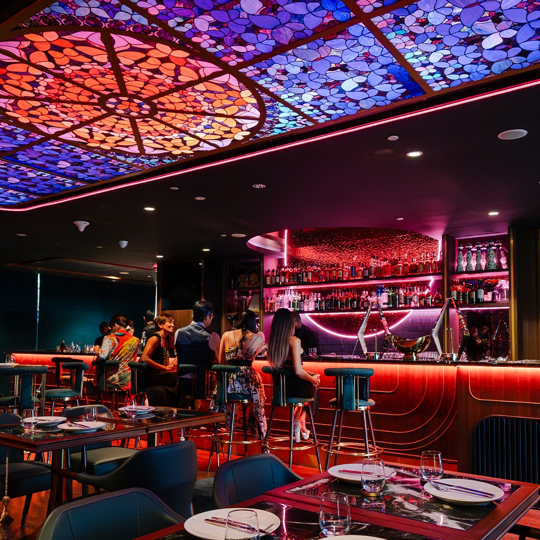 Hotel Bars In Singapore For A Date After Work Or On Weekends