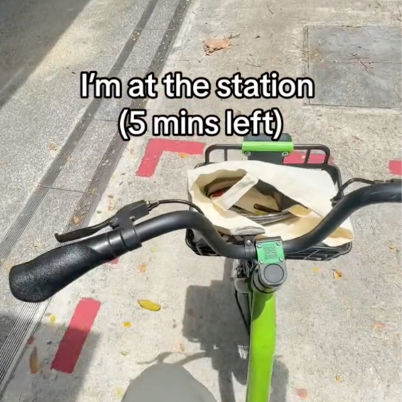 Singaporean Girl Does Full Face Makeup While Riding A Bicycle