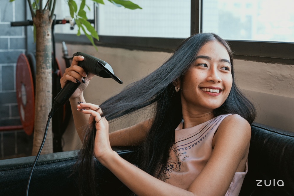 Damaged Hair: Causes & How To Fix Them