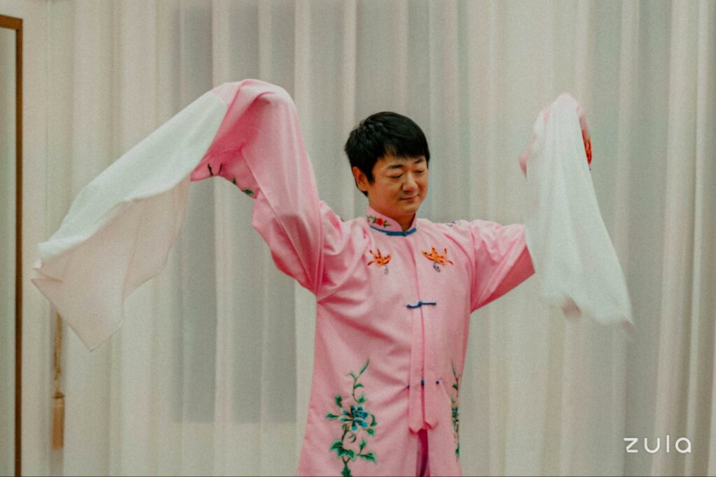 How Chinese Opera Perfomers Are Preserving A Historic Form Of Drag