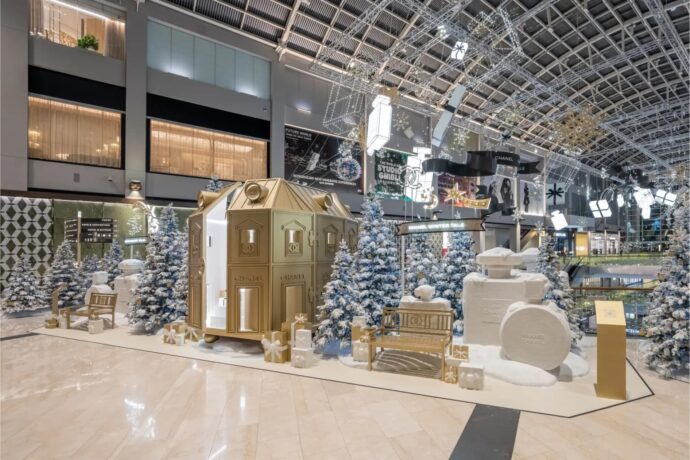 Chanel's Pop-Up At MBS Offers Festive Photo Ops & Gift Sets